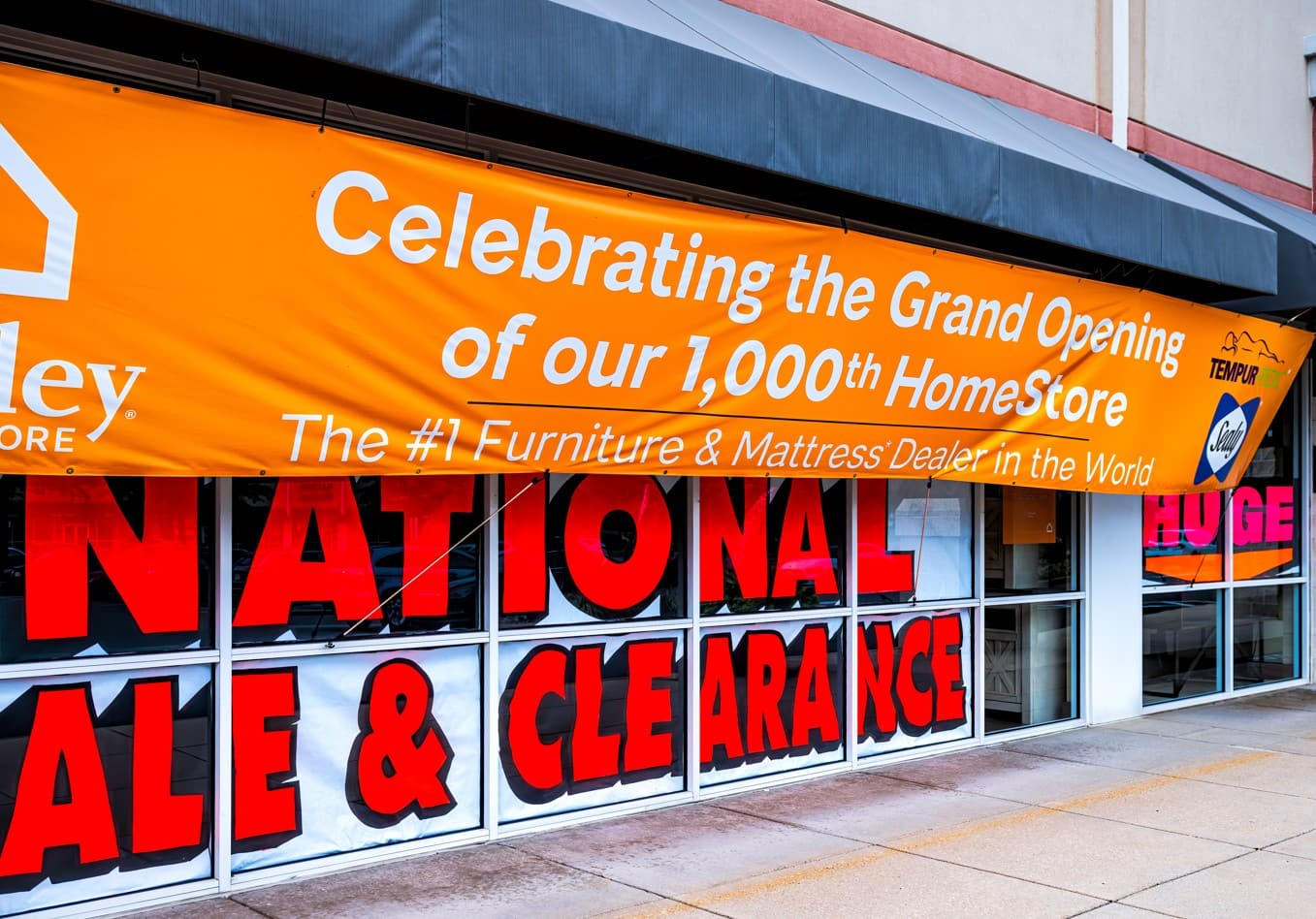 Grand Opening Guide - Ideas, Marketing, Activities & More | Signs.com